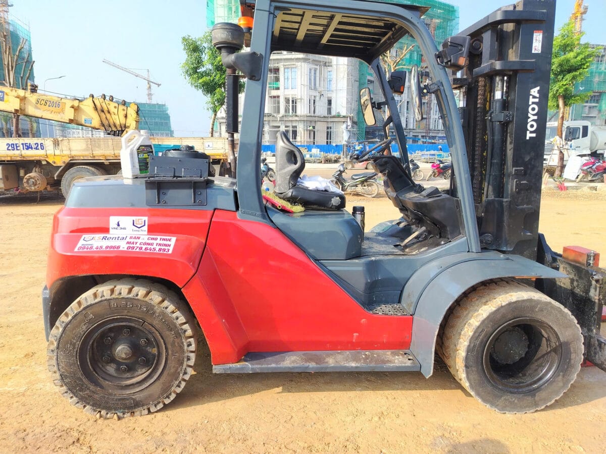 Cho thuê xe nâng hàng tại xã Vũ Oai, Quảng Ninh - CÔNG TY TNHH DỊCH VỤ ...